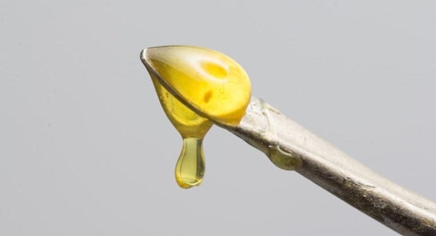 What Are Dabs? Here’s What You Need to Know About Dab Weed - cbdication